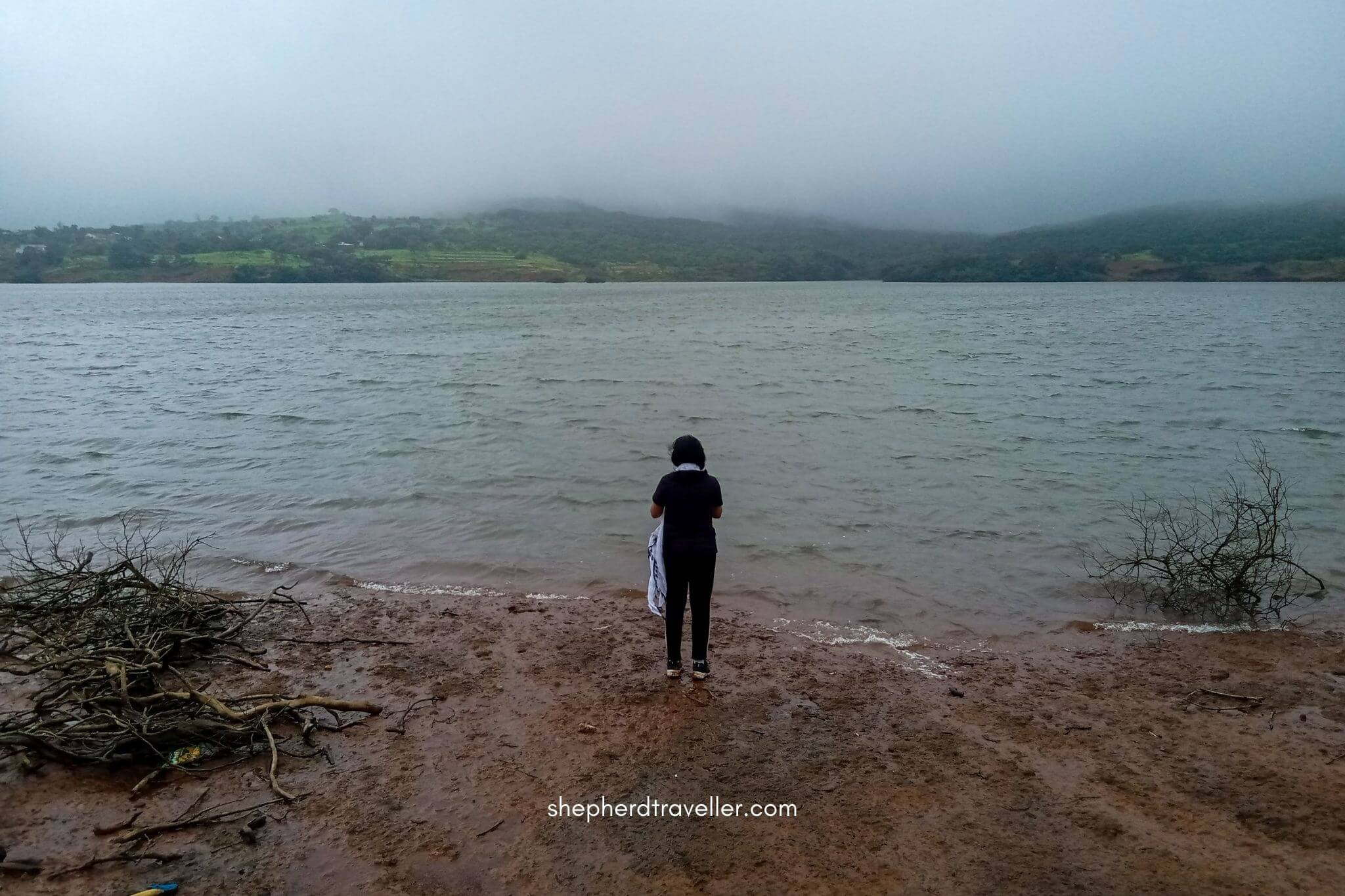 Kas Pathar, Kaas Lake & Vajrai Waterfall: Valley of Flowers
